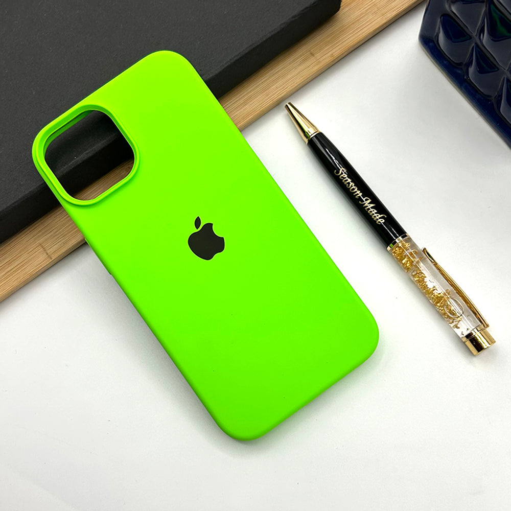 iPhone 15 Series Liquid Silicone Case Cover Neon Green – Season Made